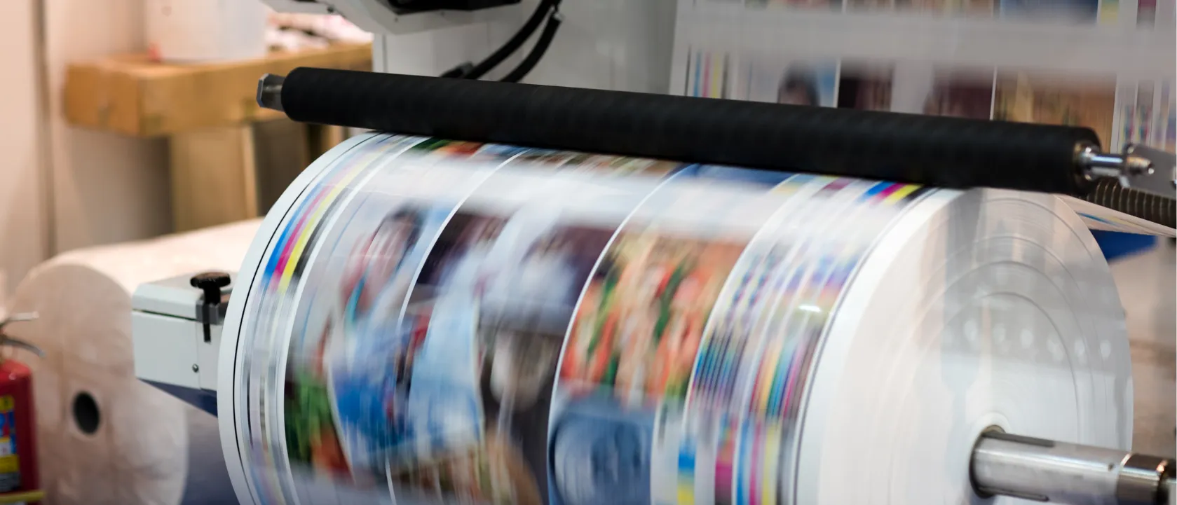 Tisak materijala • Izrada vizitki • Print plakata • Dizajn brošura